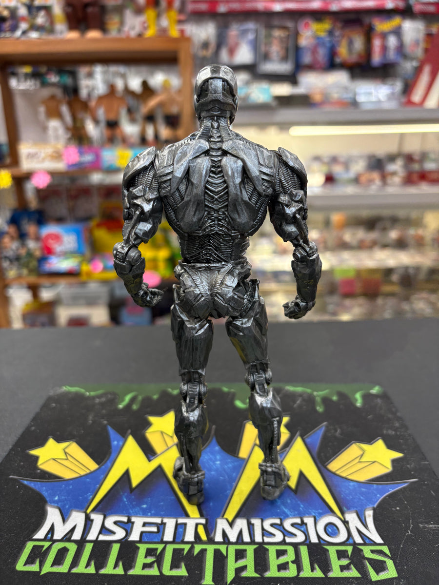 McFarlane DC Multiverse Justice League Cybrog Figure – The Misfit ...